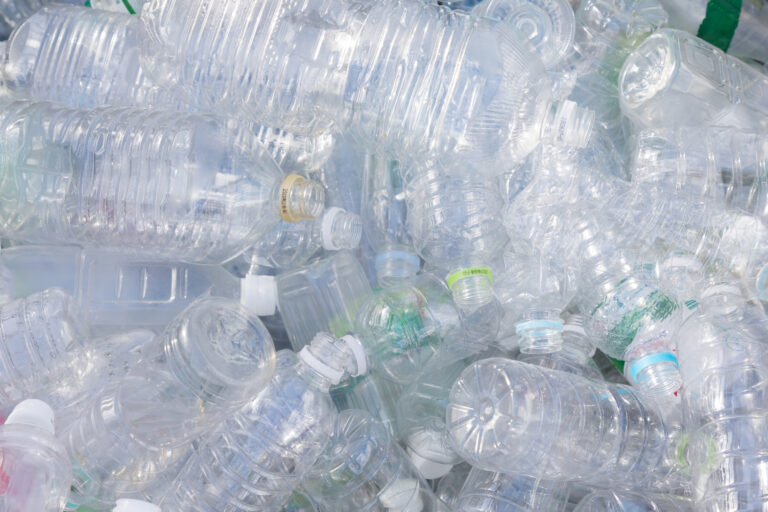 プラスチック加工素材 PET（ポリエチレンテレフタレート）とは？ | 大阪のプラスチック加工は株式会社テクト